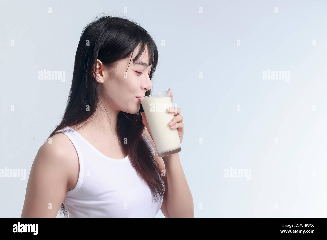 Milk woman drink drinking hi-res stock photography and images - Alamy
