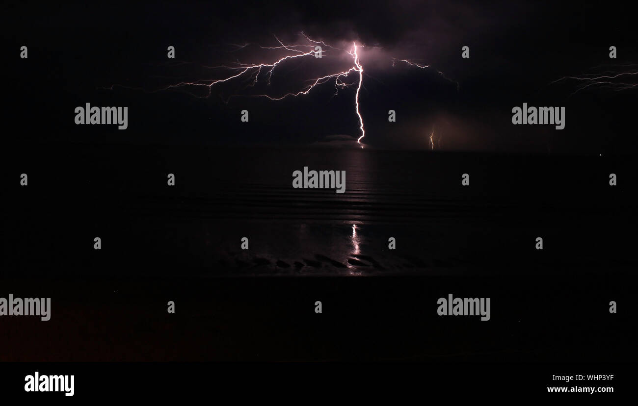 Lightning at sea hi-res stock photography and images - Alamy