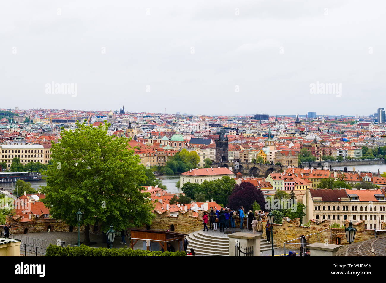 Old looking buildings hi-res stock photography and images - Alamy
