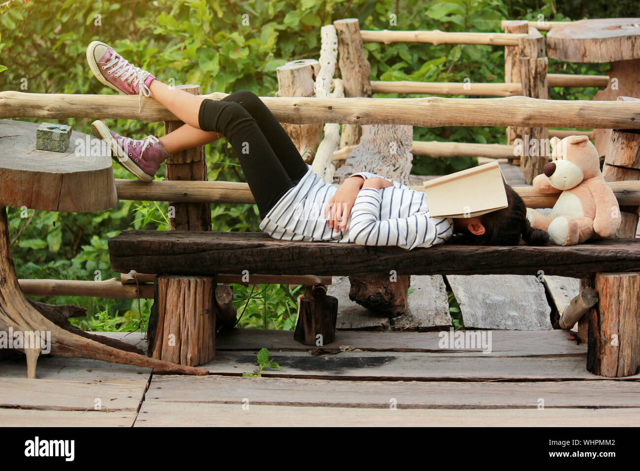 Child teddy back view hi-res stock photography and images - Alamy