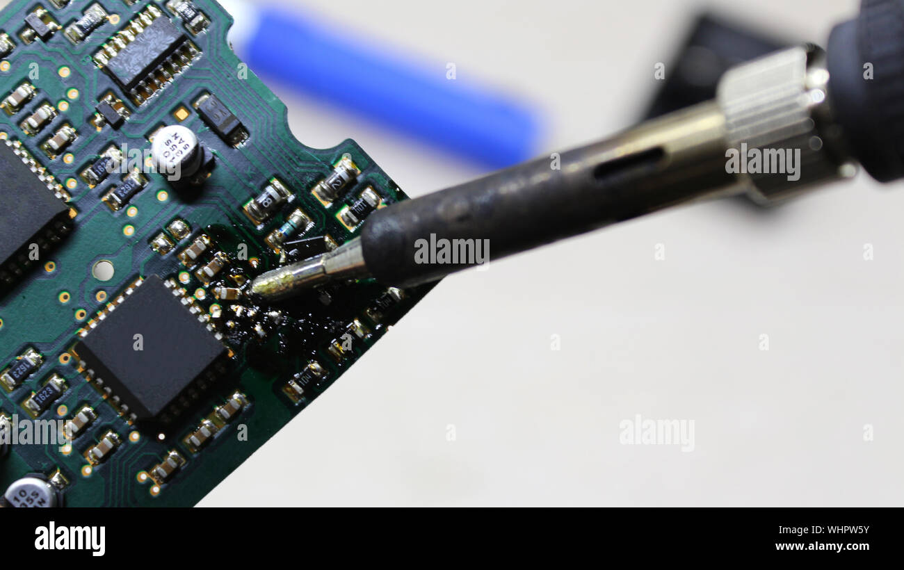 Workshop on repair of household appliances, electronics and processors ...