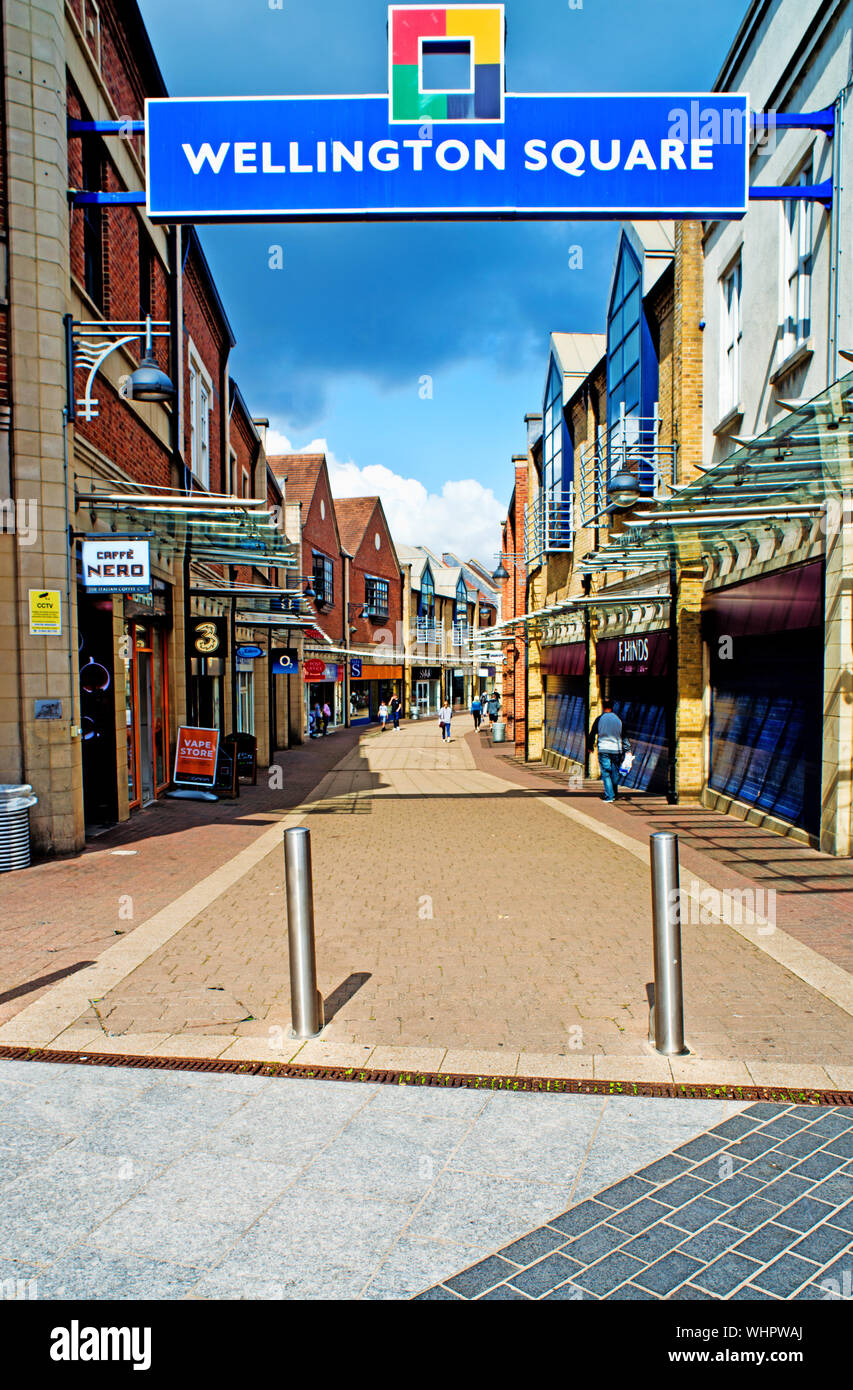 Wellington square hi-res stock photography and images - Alamy