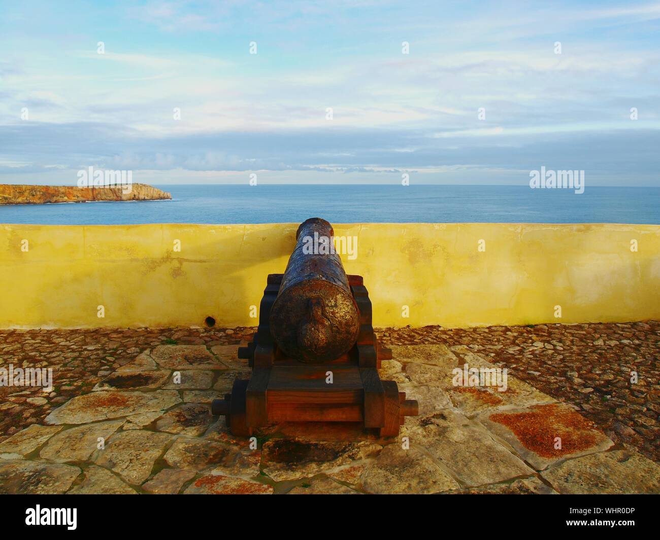 Fortress background hi-res stock photography and images - Alamy