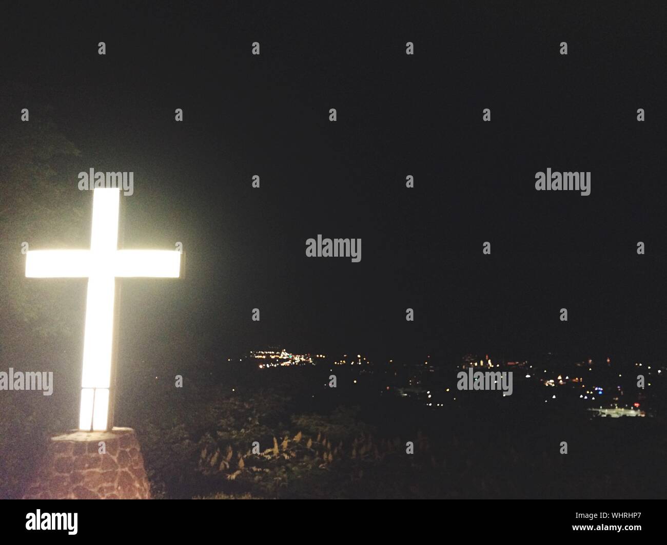 Dark cross hi-res stock photography and images - Alamy