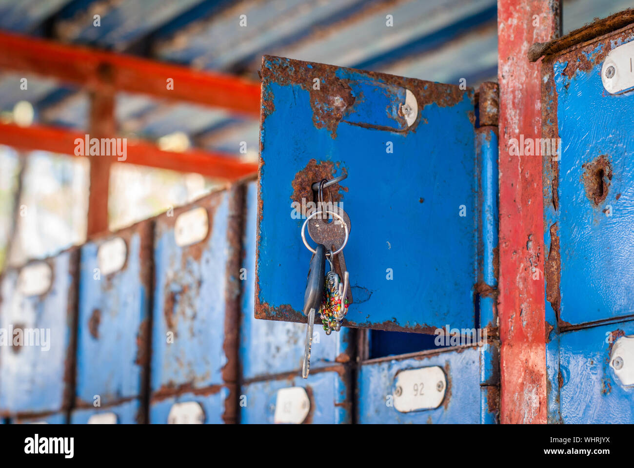 Rusty lockers hi-res stock photography and images - Alamy