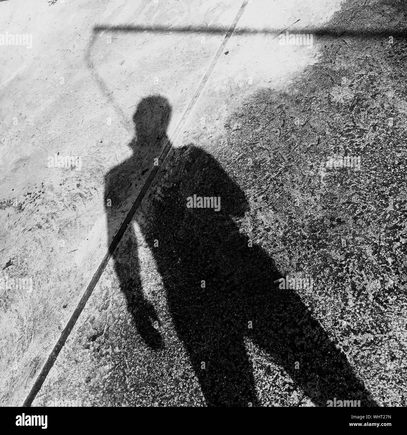 Outline shadow man hi-res stock photography and images - Alamy
