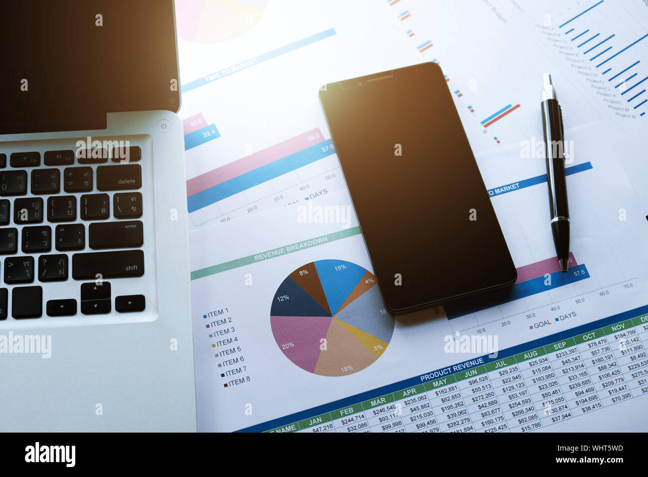 Laptop mobile chart hi-res stock photography and images - Alamy