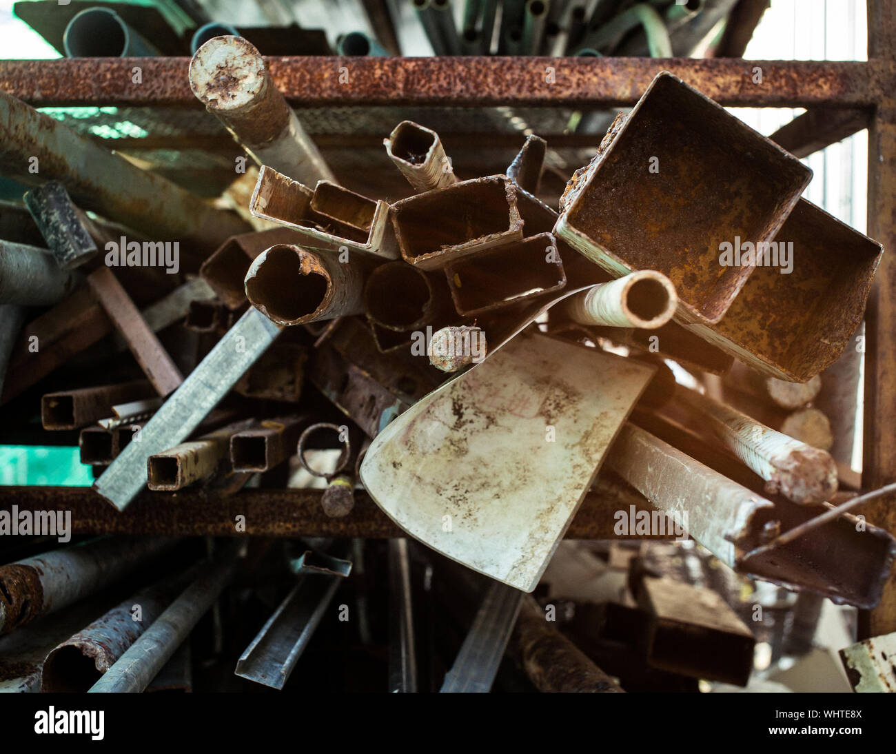 Metal parts hi-res stock photography and images - Alamy
