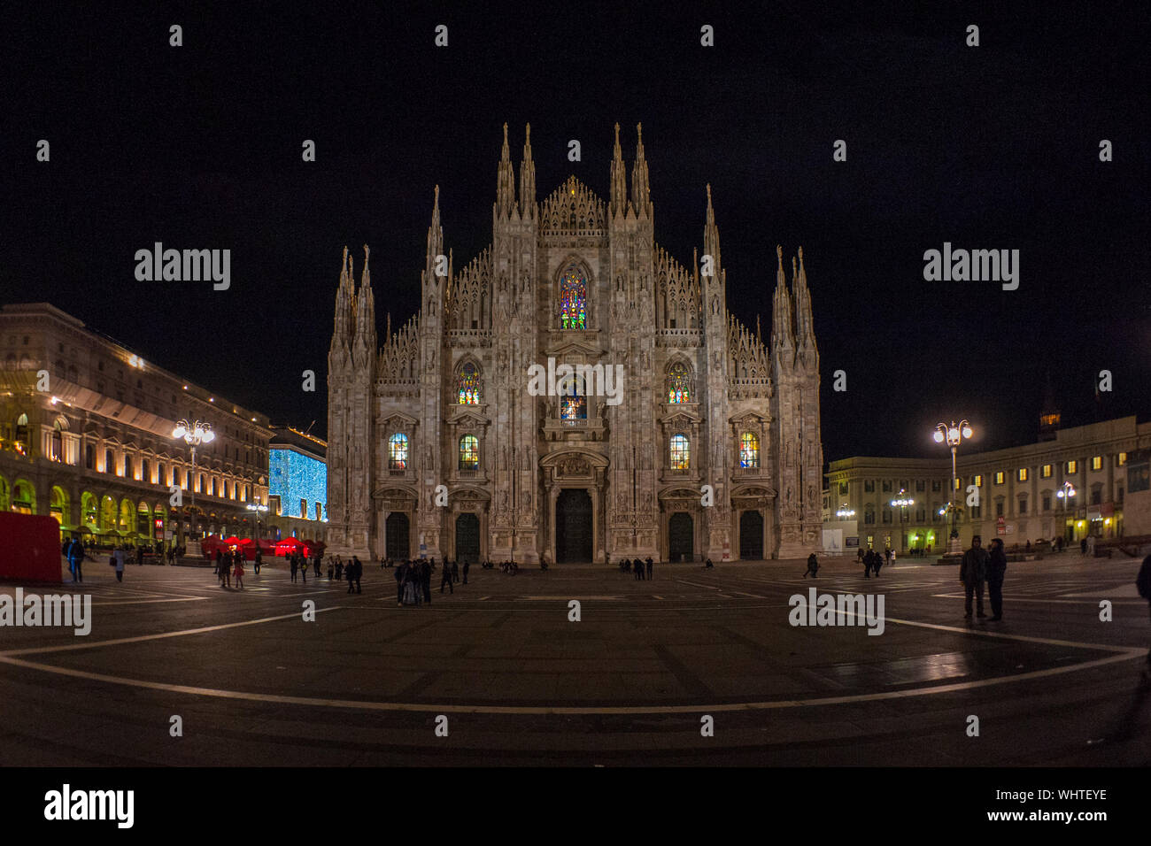Milan night light hi-res stock photography and images - Alamy