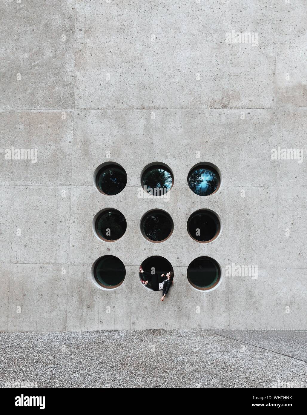 Circle side view hi-res stock photography and images - Alamy