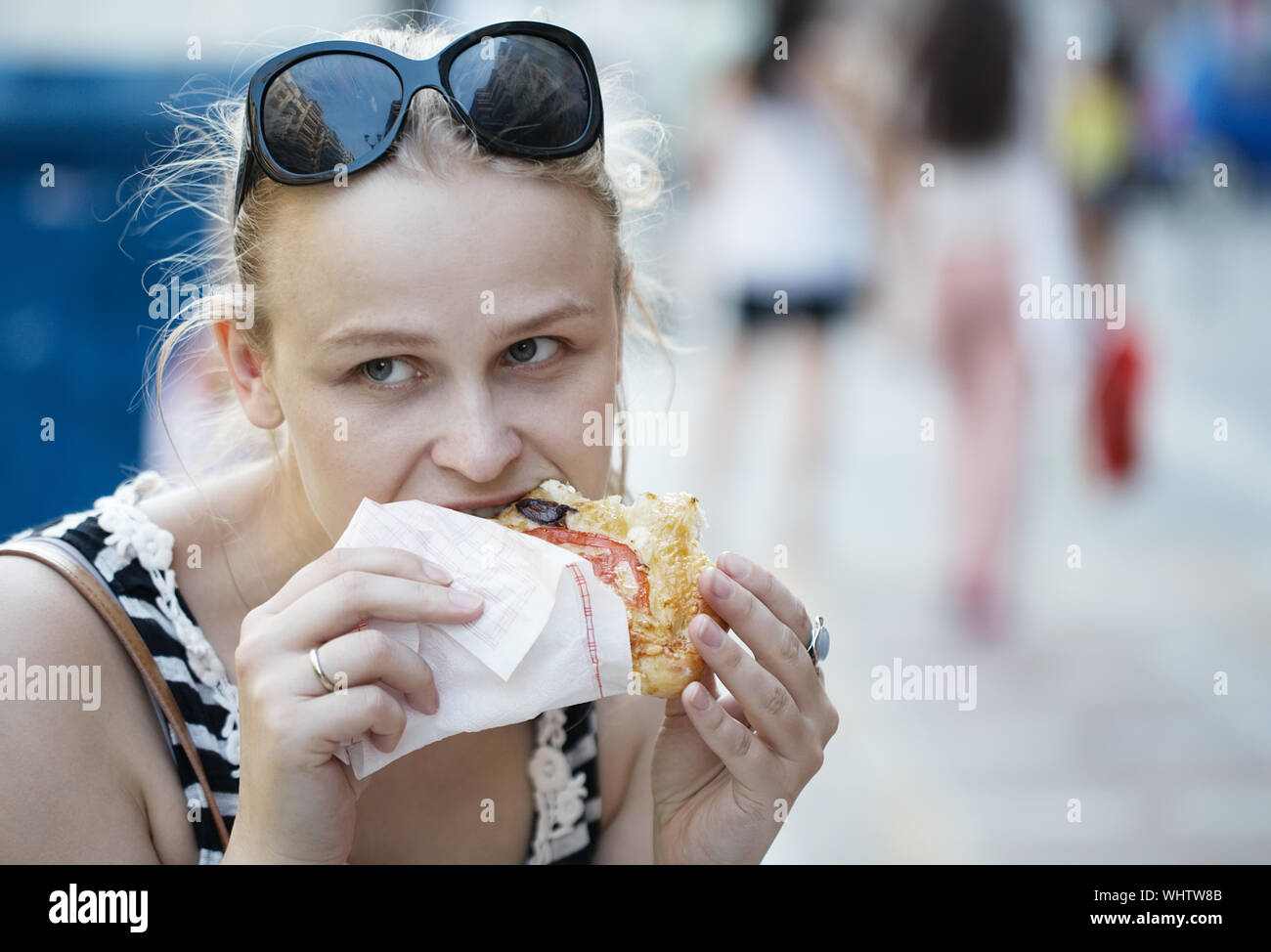 Women Eating Fast Food Outdoors High Resolution Stock Photography and ...