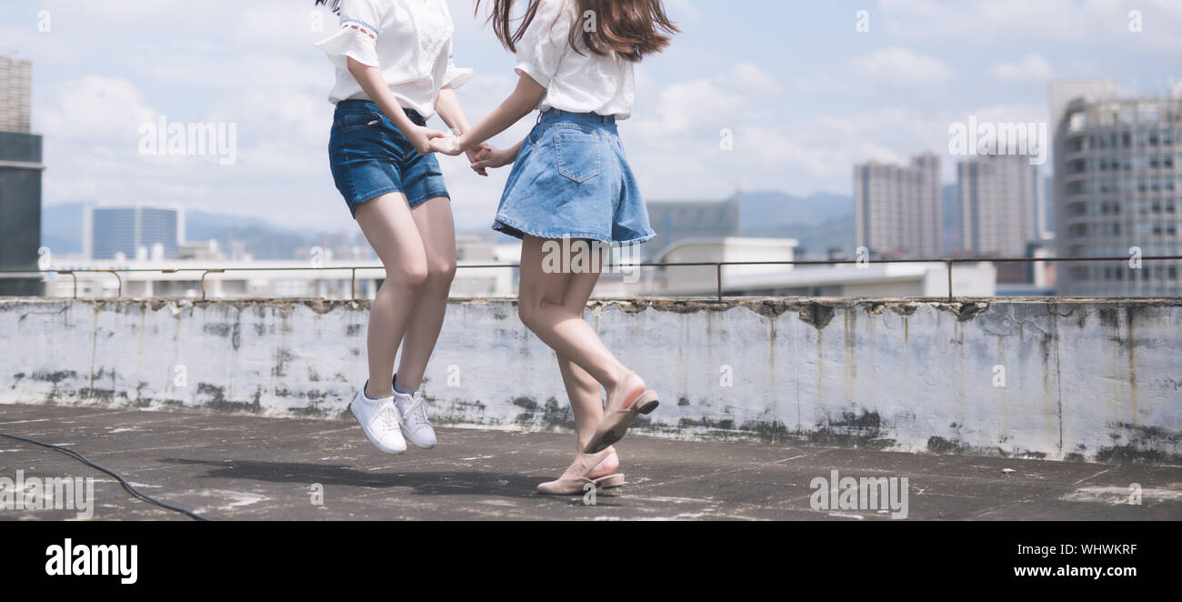 Two women dancing hi-res stock photography and images - Alamy