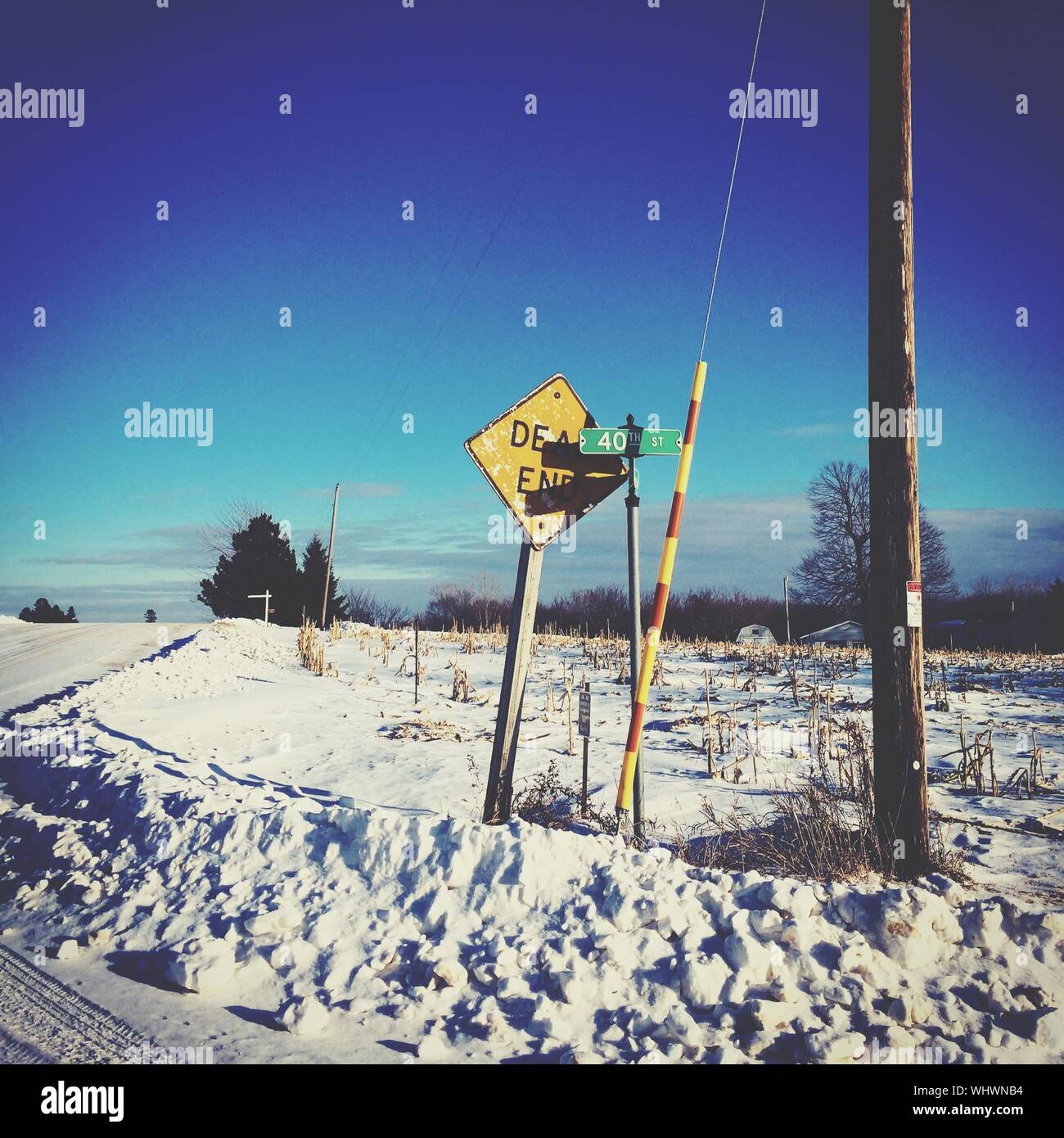 Dead End Road Sign High Resolution Stock Photography and Images - Alamy