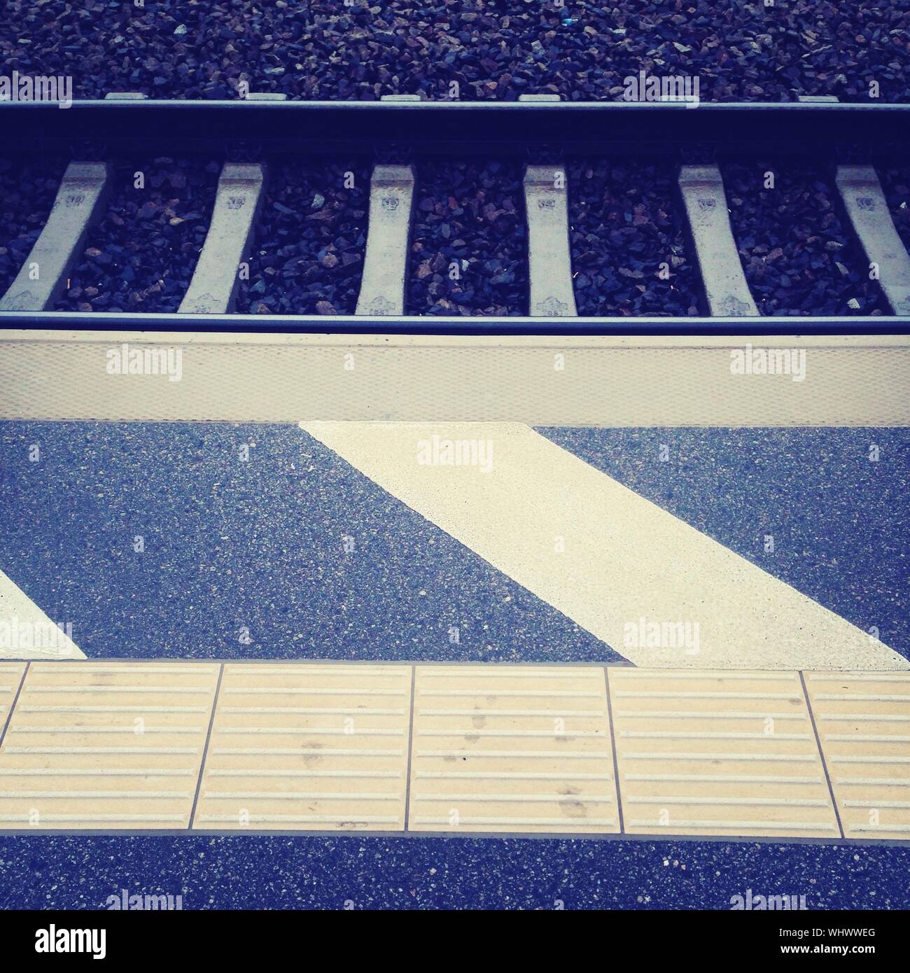 Straight rail track hi-res stock photography and images - Alamy