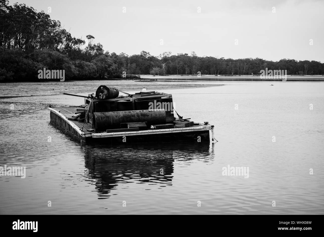 Water platform hi-res stock photography and images - Alamy