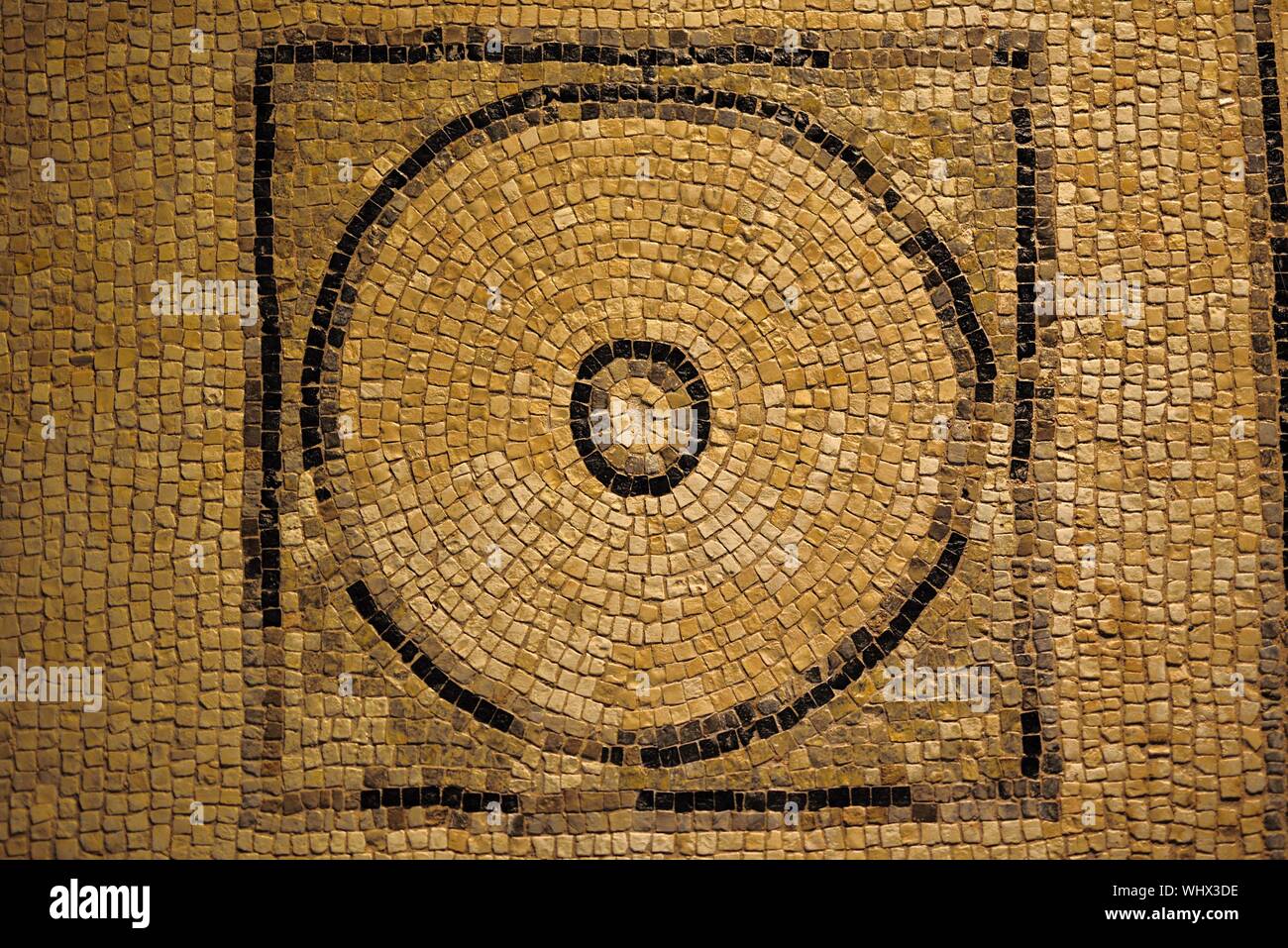 Close up of mosaic floor tiles hi-res stock photography and images - Alamy