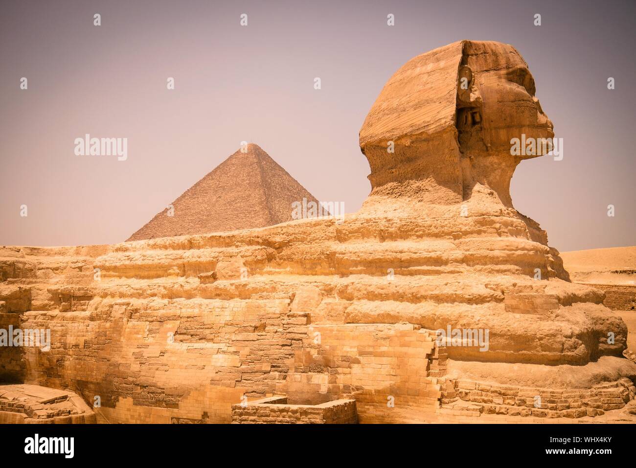 Side sky sphinx hi-res stock photography and images - Alamy