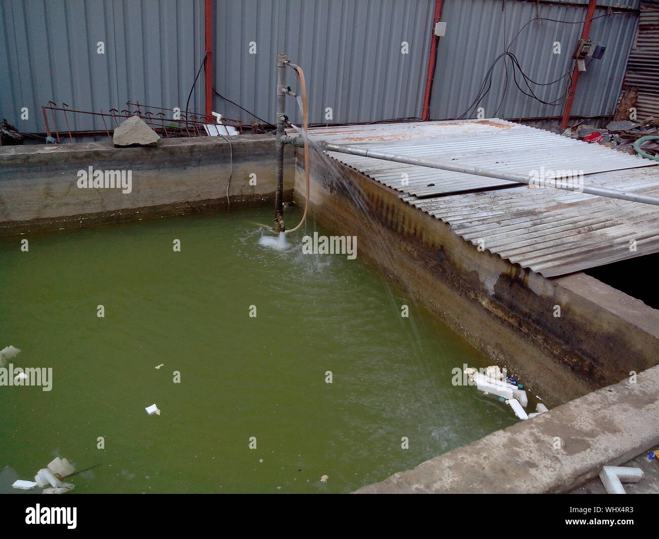 Stone tank hi-res stock photography and images - Alamy