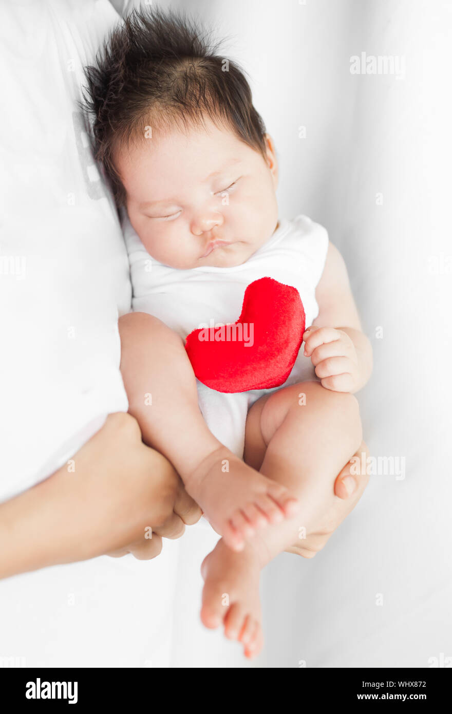 Sleeping cuddle cuddling close hi-res stock photography and images - Alamy