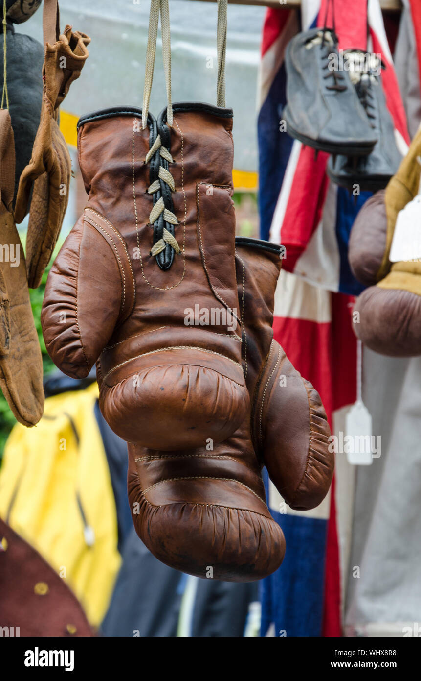 Old boxing gloves hi-res stock photography and images - Alamy