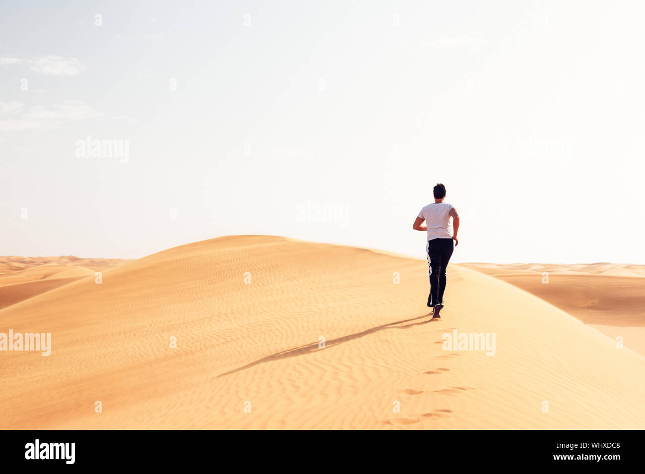 Running in the desert hi-res stock photography and images - Alamy