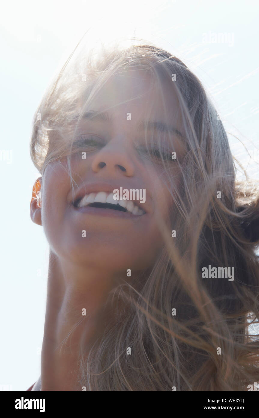 Messy hair windy hi-res stock photography and images - Alamy