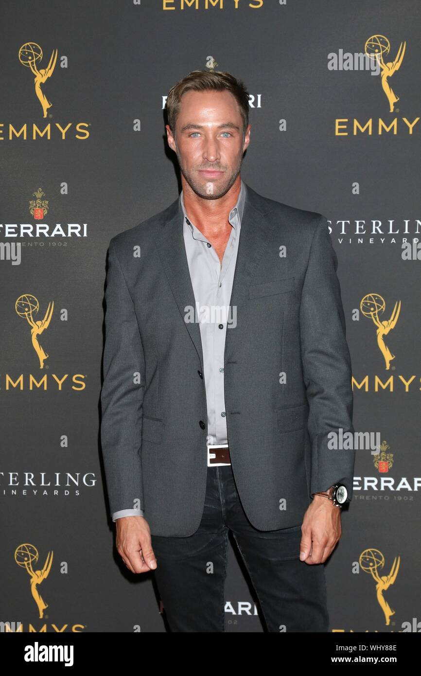 Kyle Lowder And Kirsten Storm