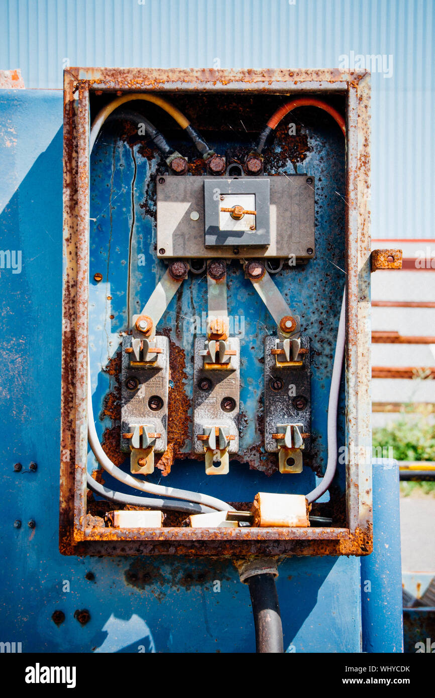 Old metal electrical box abandoned hi-res stock photography and images ...