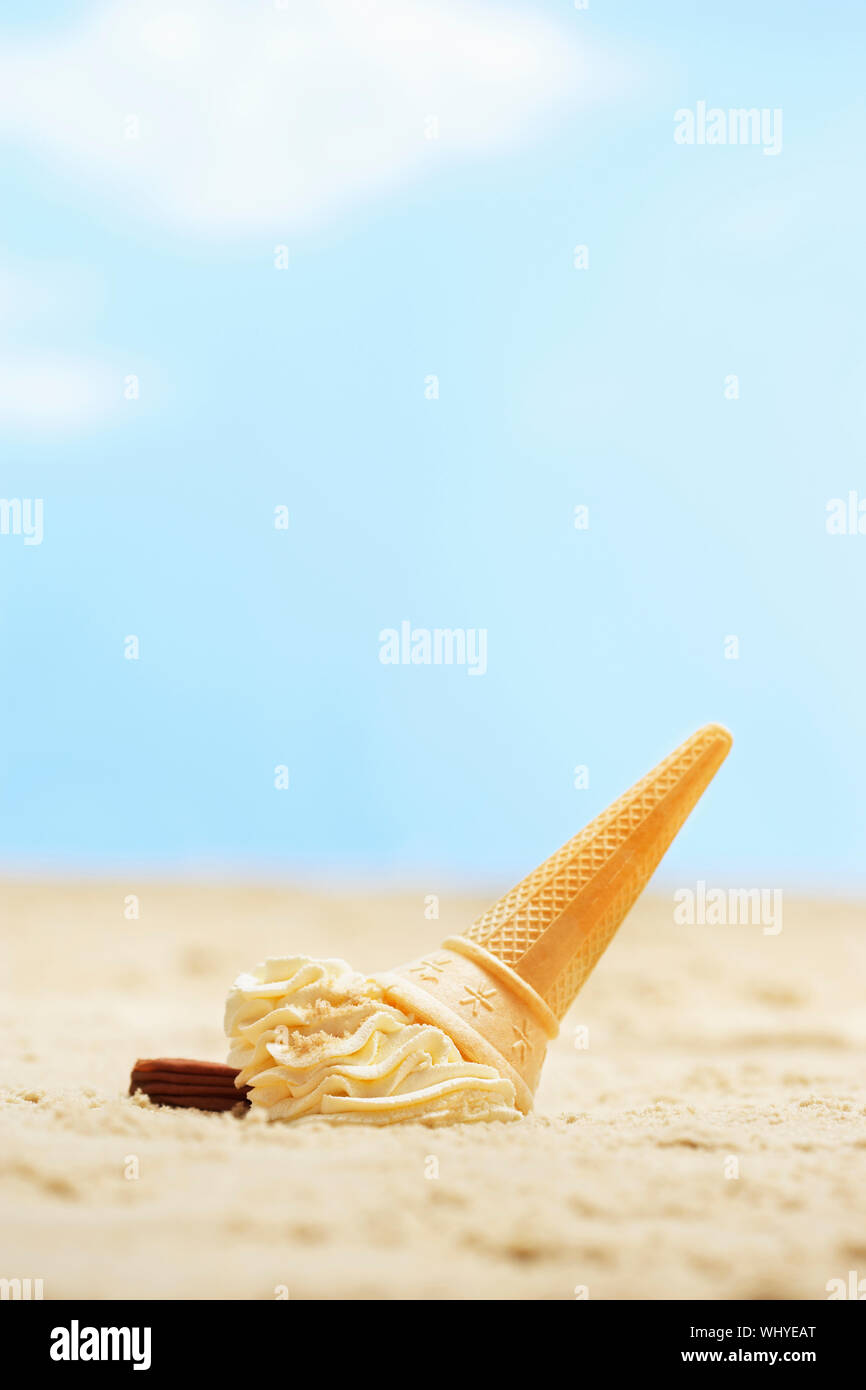 Accident icecream hi-res stock photography and images - Alamy