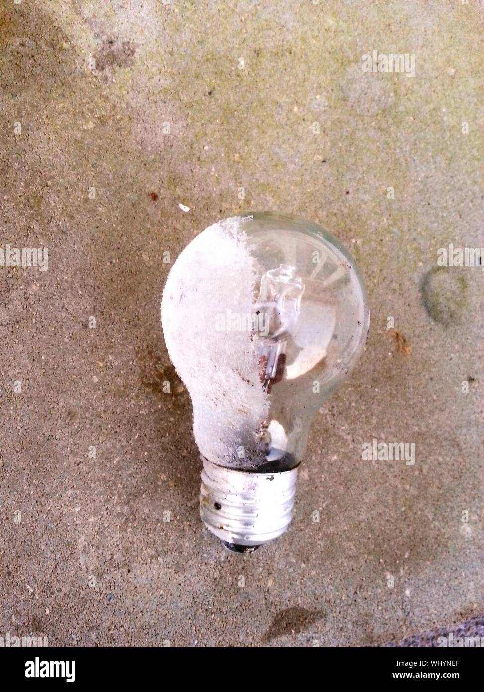 Bulb street light hi-res stock photography and images - Alamy
