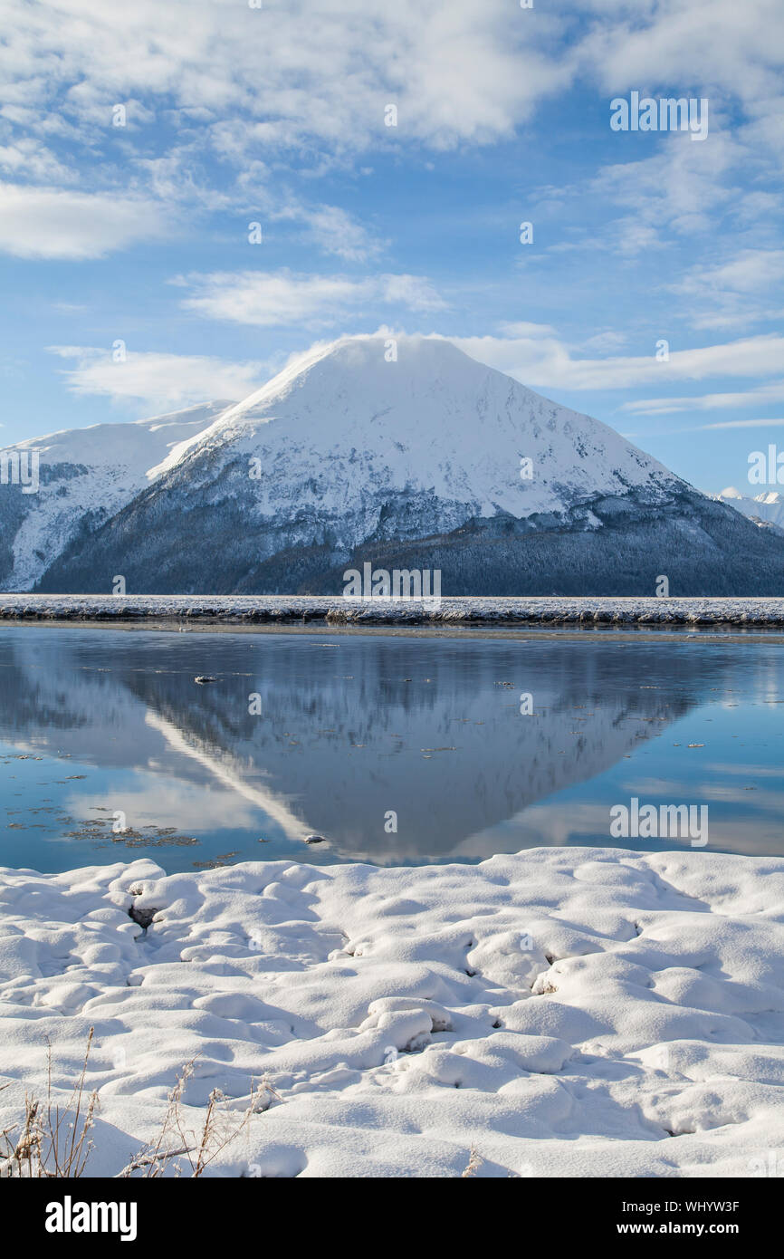 Alaska landscape hi-res stock photography and images - Alamy