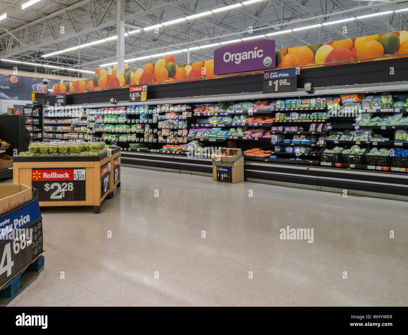 Walmart supercenter interior hi-res stock photography and images - Alamy