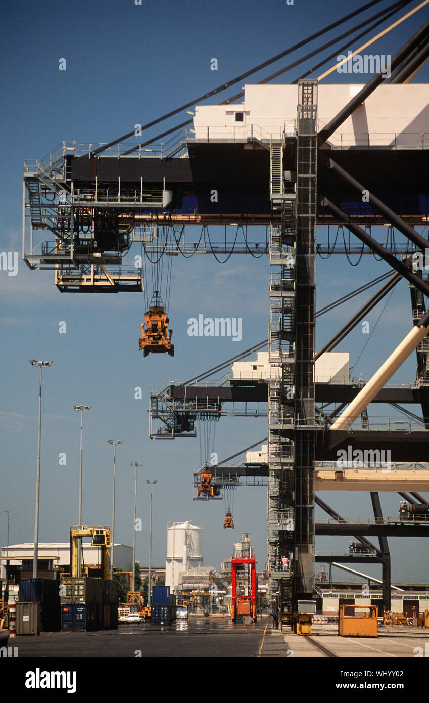 Cranes on container dock Stock Photo - Alamy