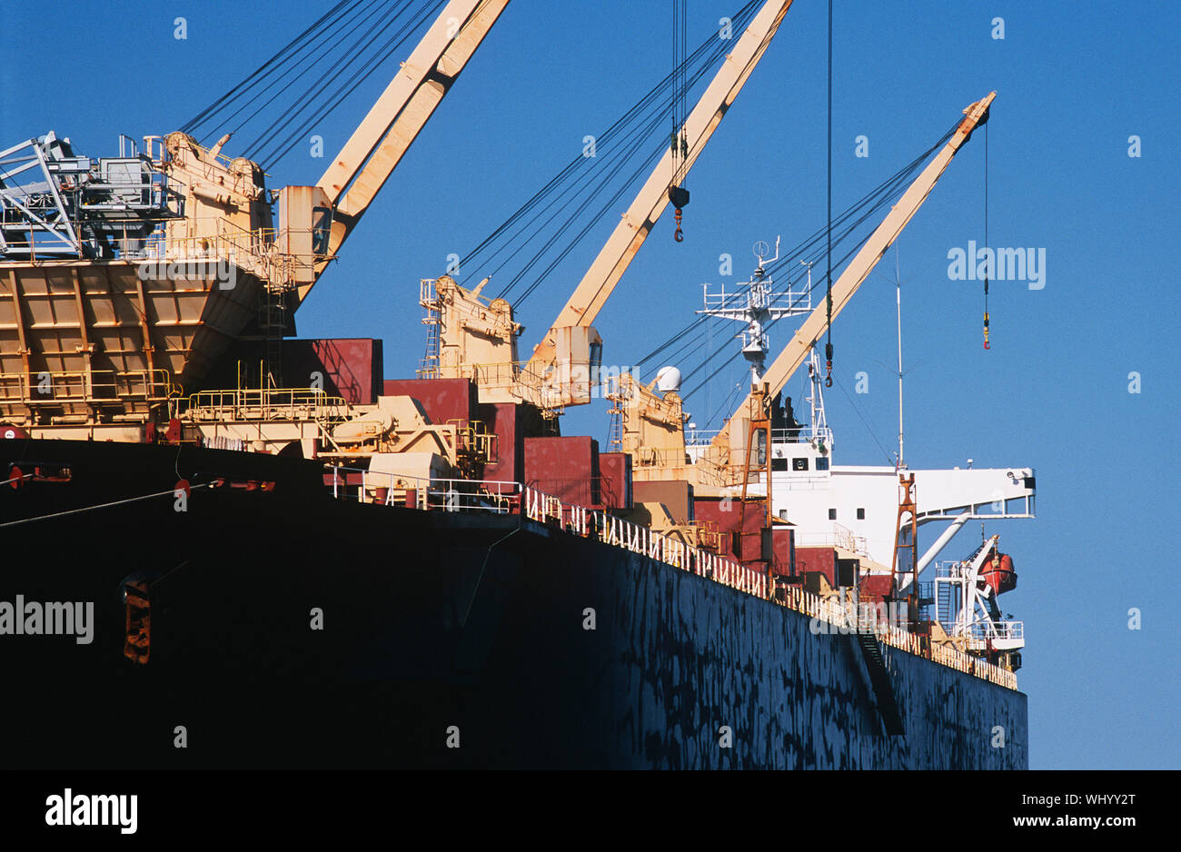 Bulk carrier ship woodchip hi-res stock photography and images - Alamy