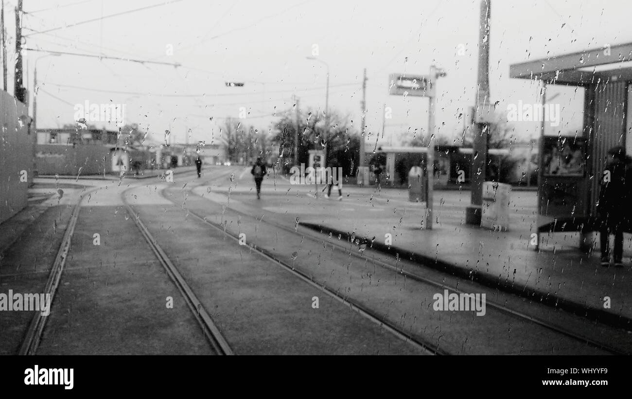 Wet Railroad Tracks High Resolution Stock Photography and Images - Alamy