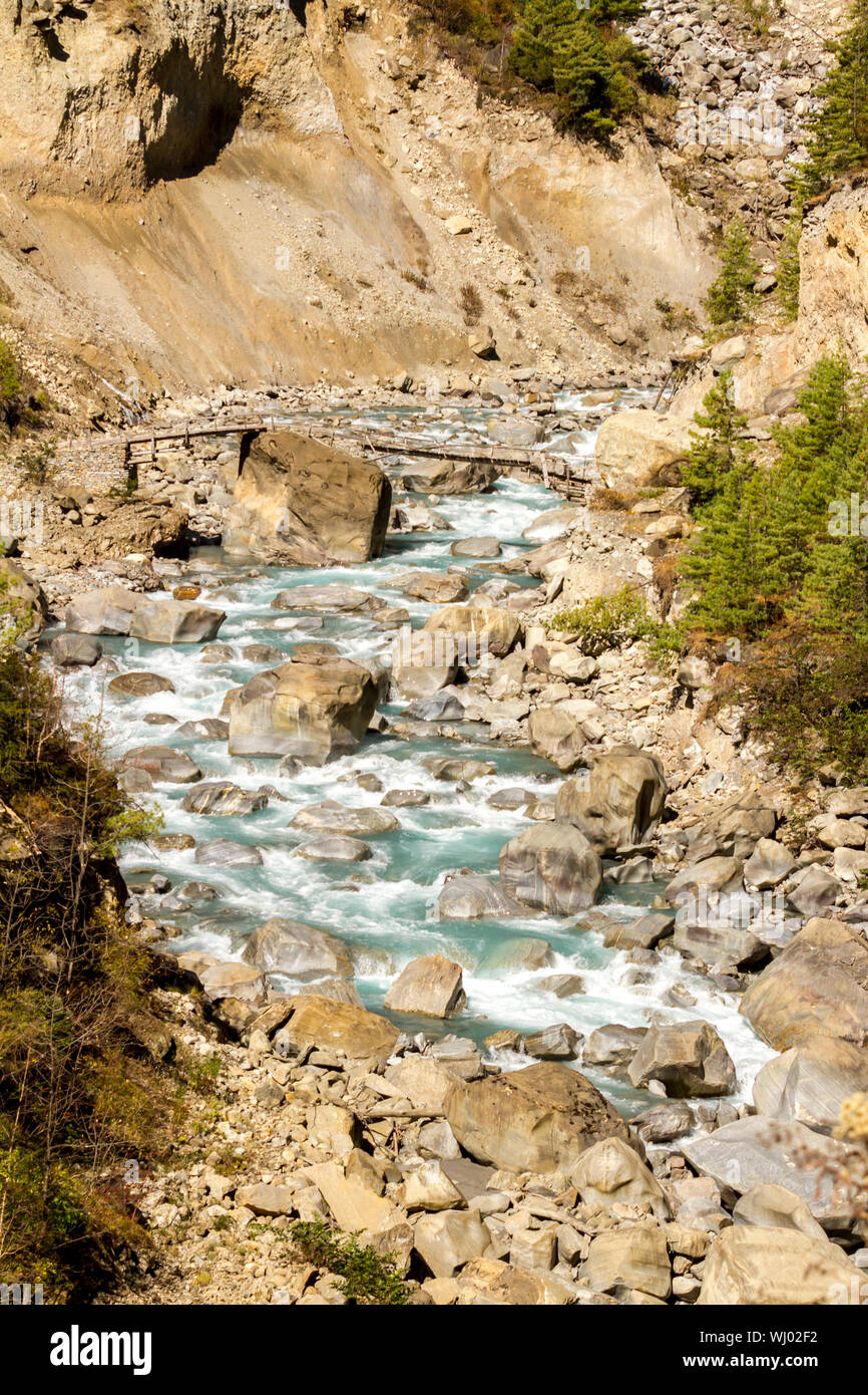 Marsyangdi river valley. Himalayas, Annapurna Conservation Area ...