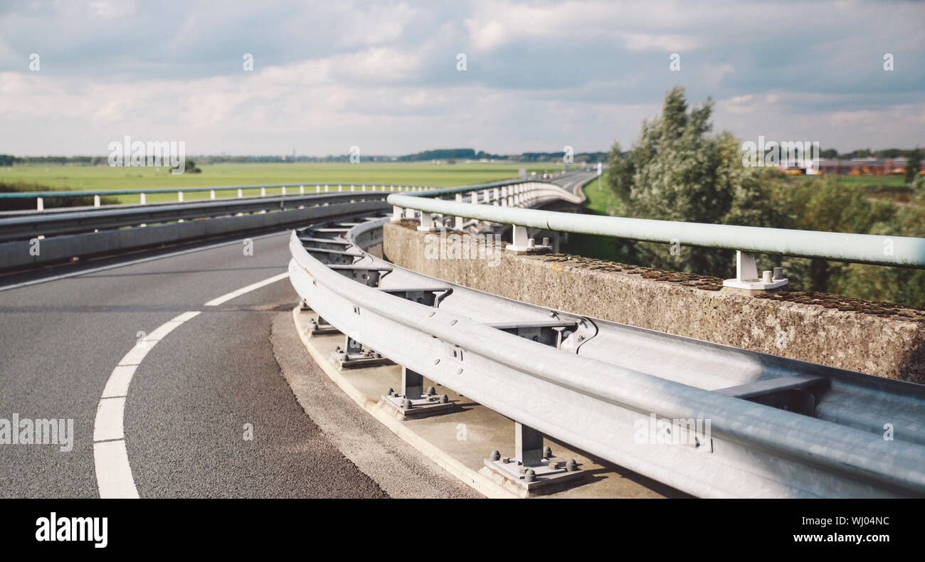 Road guard rails hi-res stock photography and images - Alamy
