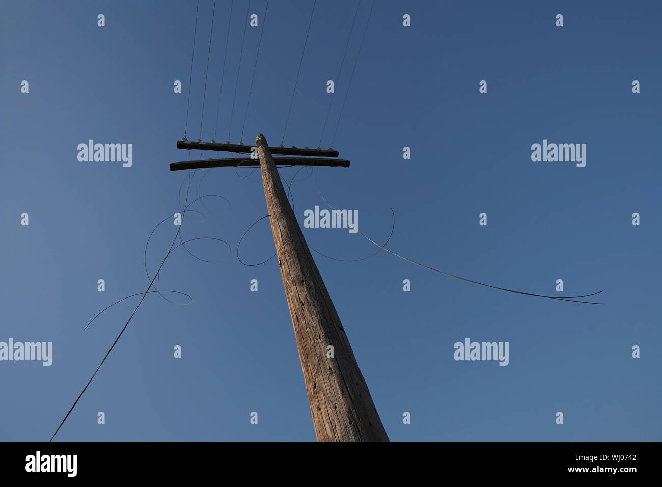 Telephone line cut hi-res stock photography and images - Alamy