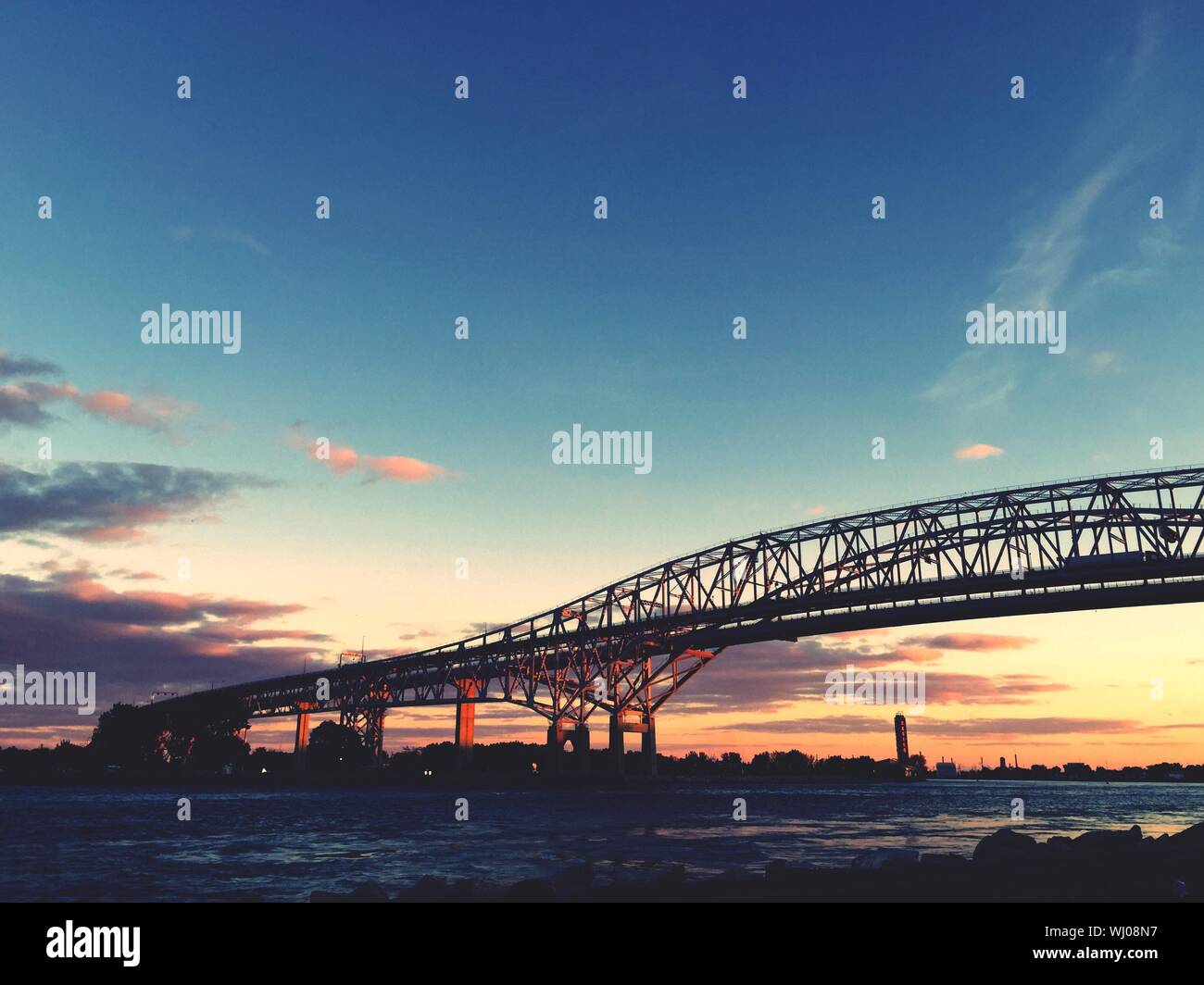 St clair river bridge hi-res stock photography and images - Alamy