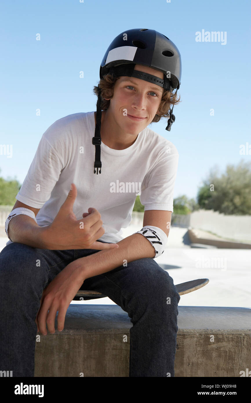 Skatepark sign hi-res stock photography and images - Alamy