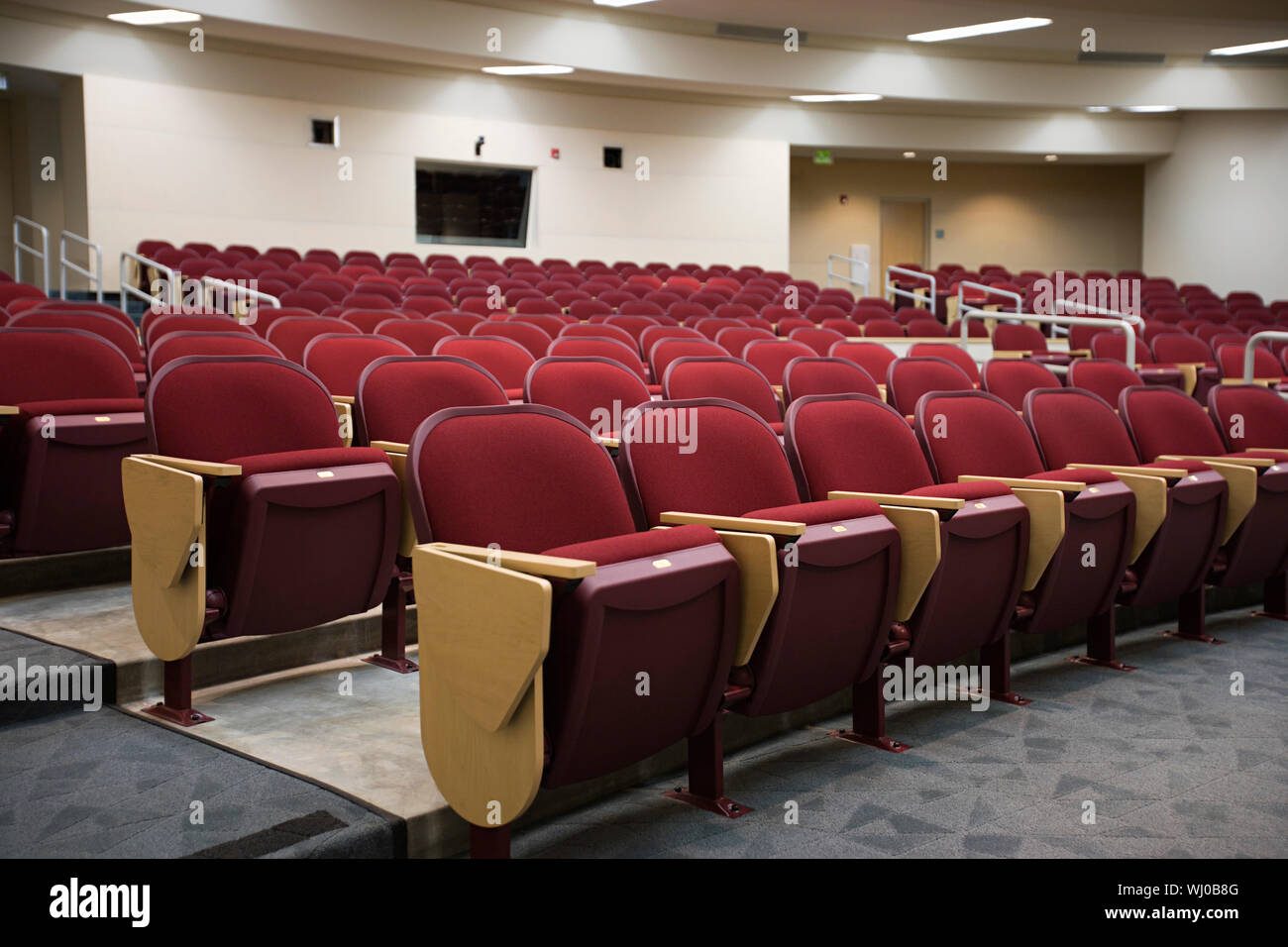 Empty lecture hall Stock Photo - Alamy