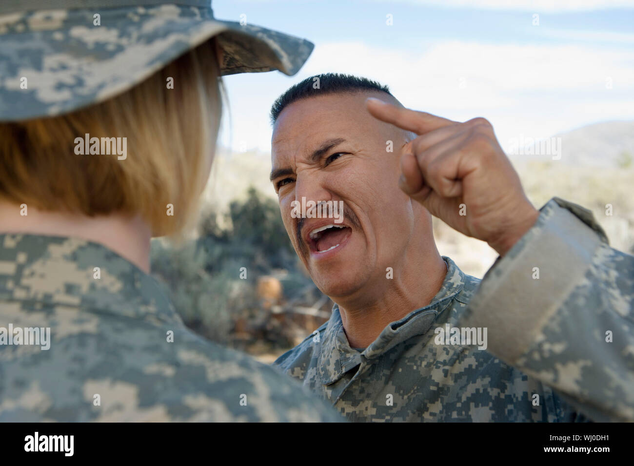 Commander yelling female soldier hi-res stock photography and images ...