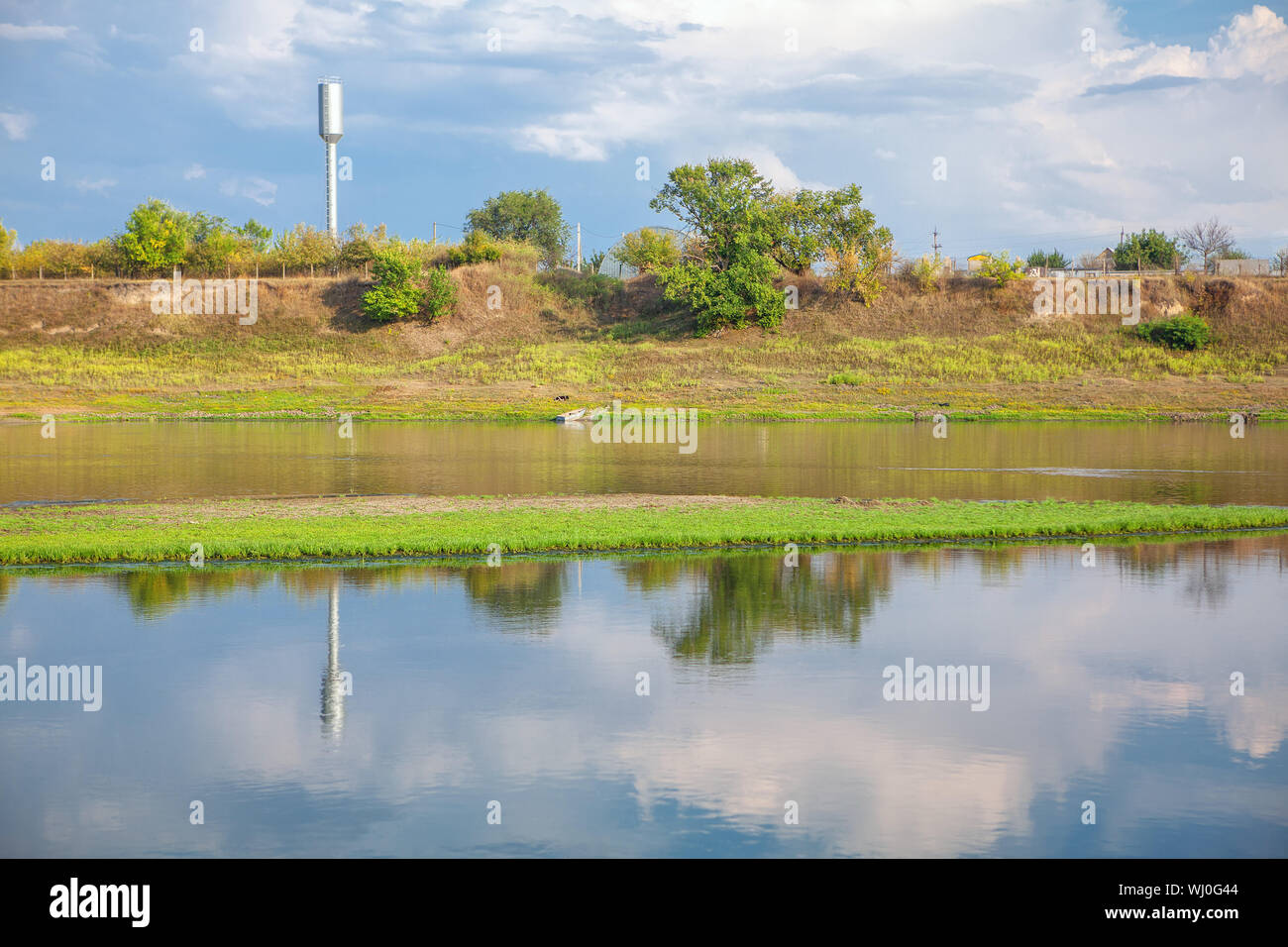 Peace tower riverside hi-res stock photography and images - Alamy