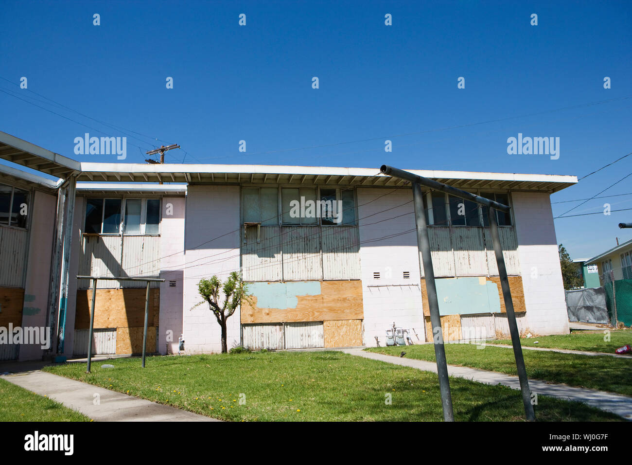Boarded Up Building Stock Photo - Alamy