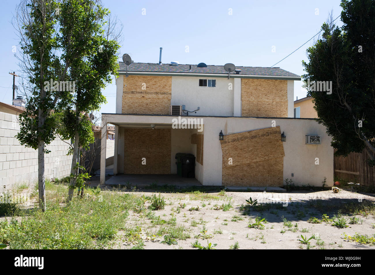 Boarded Up House Stock Photo - Alamy