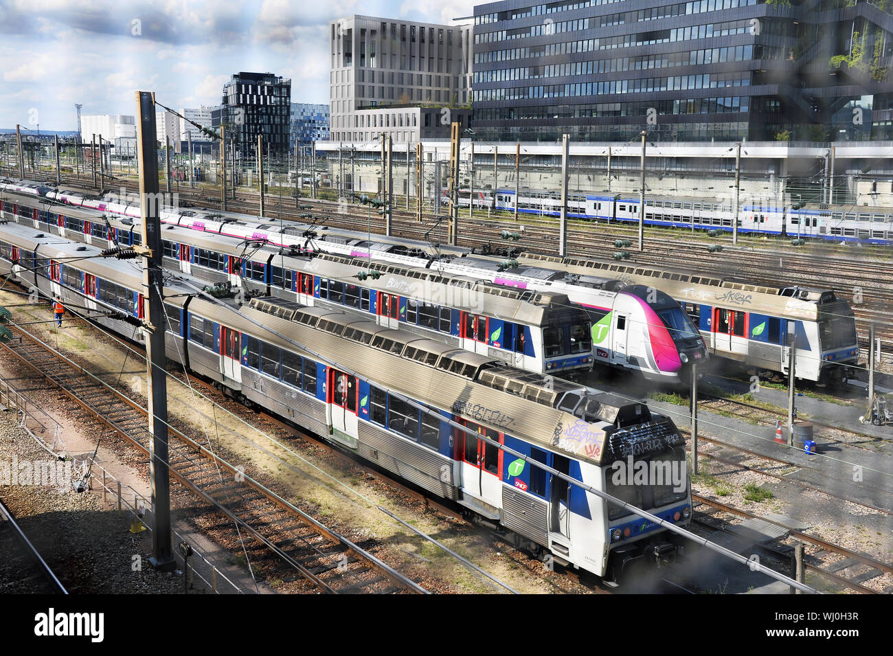 France transport rail passenger vehicle french public public ...