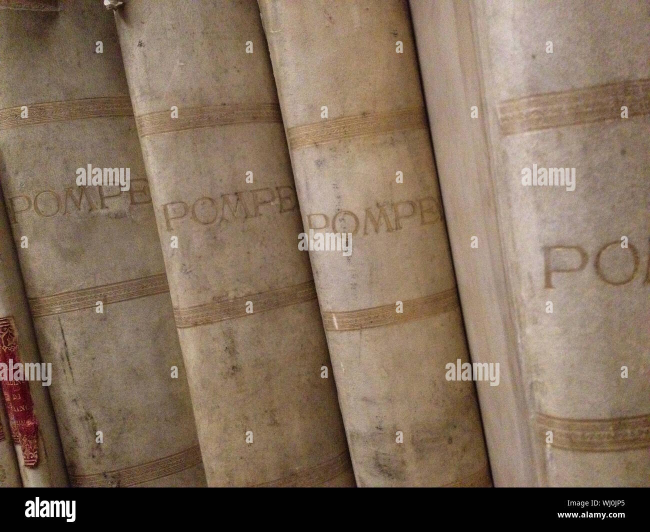 Gold library books old hi-res stock photography and images - Alamy