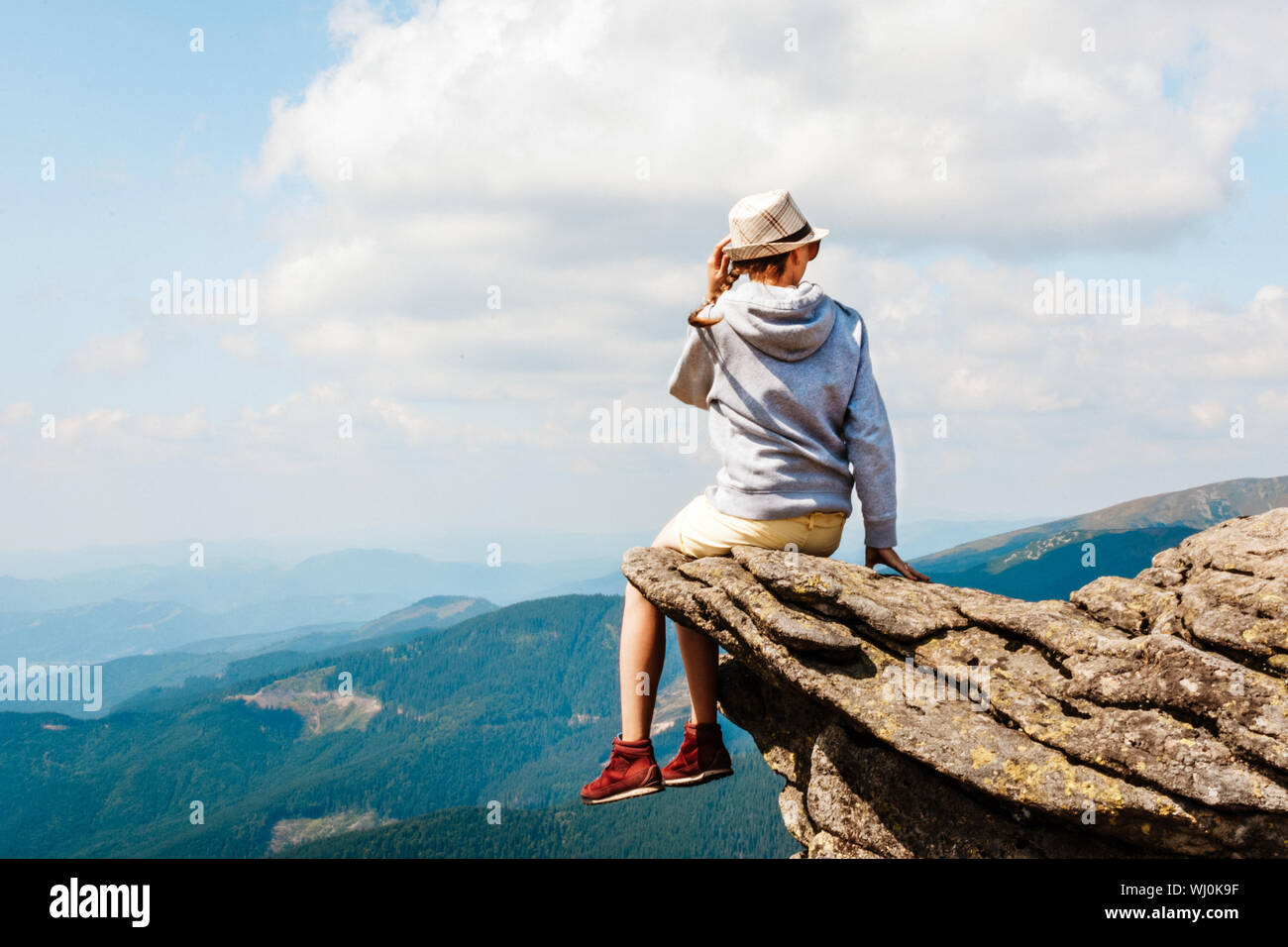 Girl admire hi-res stock photography and images - Alamy