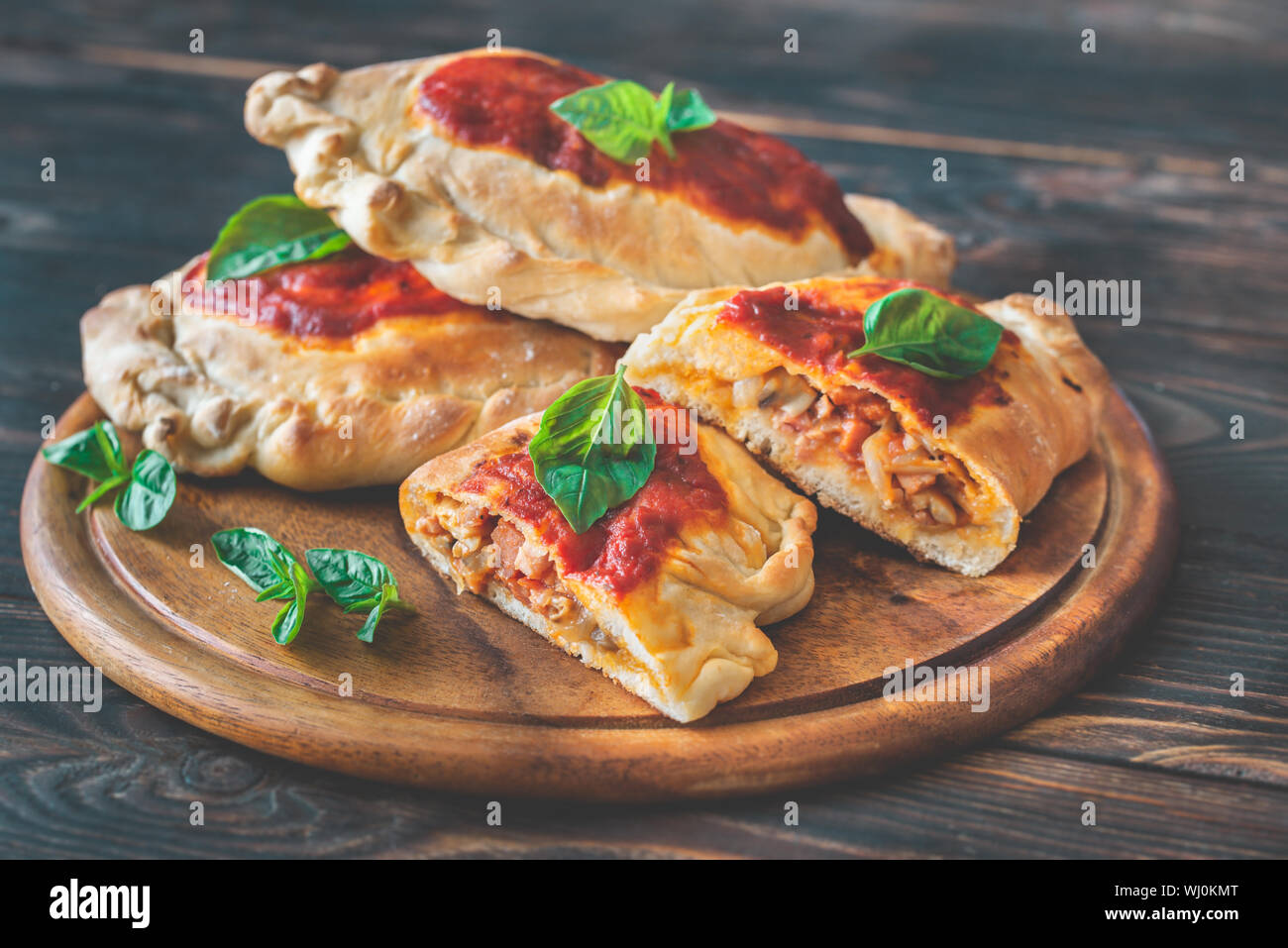 Calzone hi-res stock photography and images - Alamy