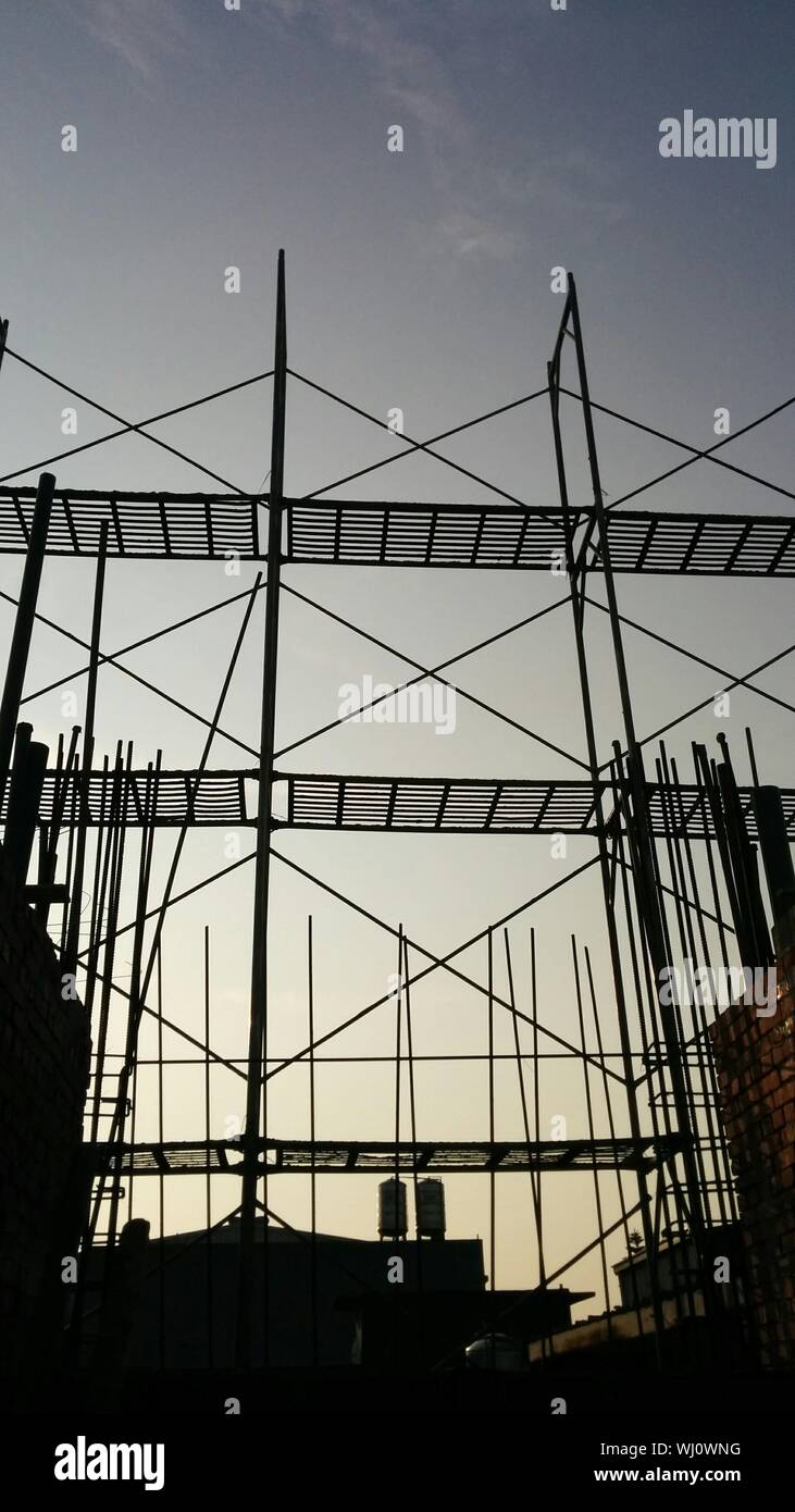 Scaffolding Silhouette High Resolution Stock Photography and Images - Alamy
